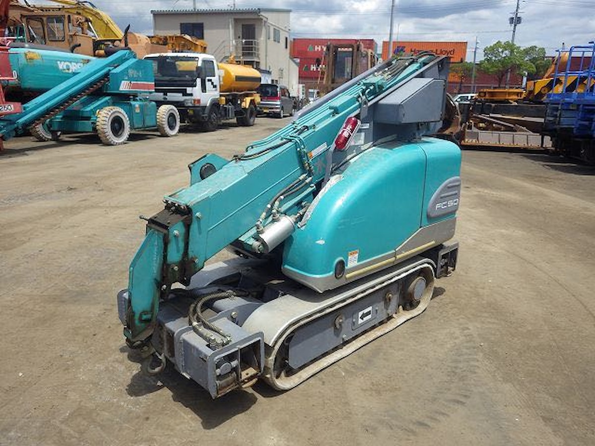 Minijeřáb Kobelco FC50 · Traktorservis